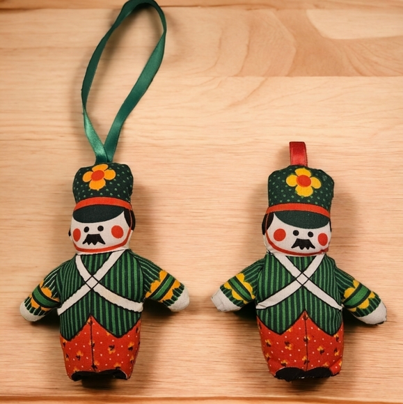 Vintage | Holiday | Vintage Pair Of Handmade Fabric Toy Soldiers ...